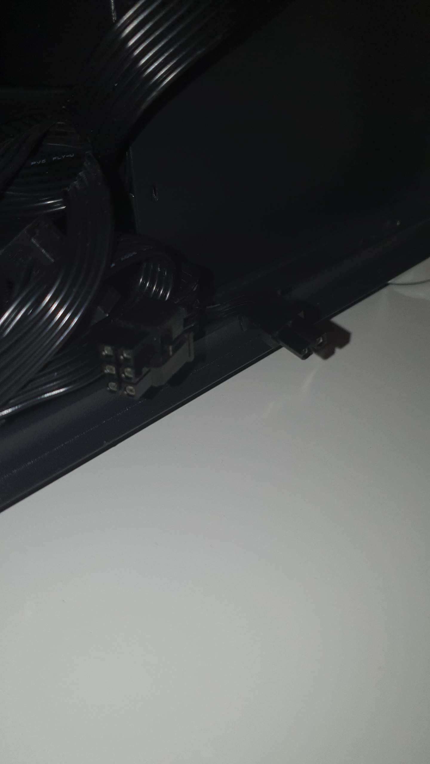 Wofür ist dieses lose kabel da? (PC, Computer) Wofür ist dieses lose kabel da? (PC, Computer)